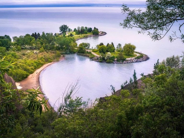10 Incredible Hikes Near Toronto
